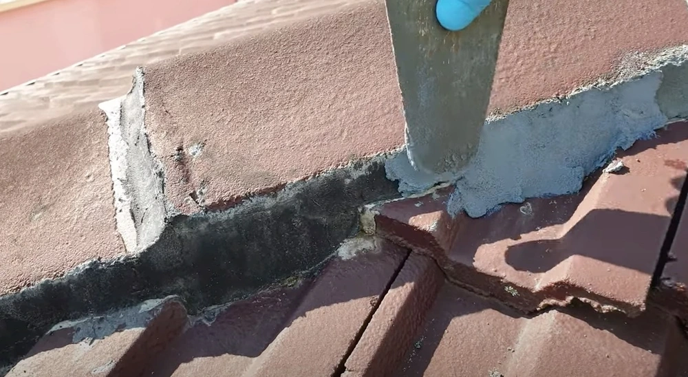 The Ultimate Guide to Roof Pointing: Costs, DIY and more